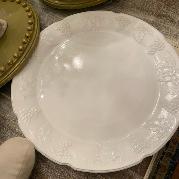 Dining | Elegant White Milk Glass Server | Poshmark